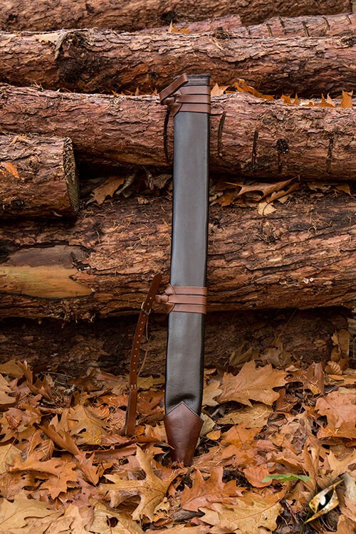 Full Scabbard Large - L Hand - Black order online with larp-fashion.co.uk