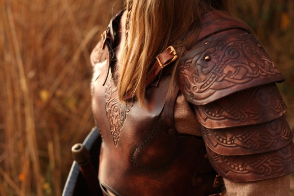 LARP Complete Armour Shield Maiden beställ på nätet - larp-fashion.se