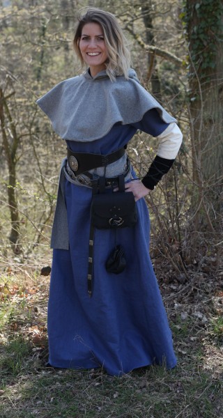 LARP Female Druid Costume order online with larp-fashion.co.uk