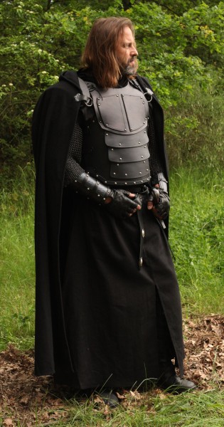 Armure en Cuir Cavalier Dragon commander en ligne chez larp-fashion.fr