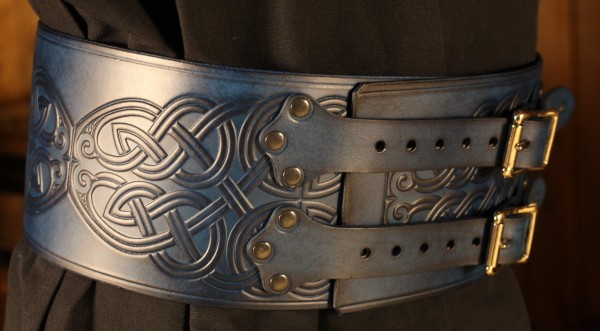Broad Blue LARP Leather Belt beställ på nätet - larp-fashion.se