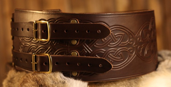 Broad LARP Leather Belt, dark brown beställ på nätet - larp-fashion.se