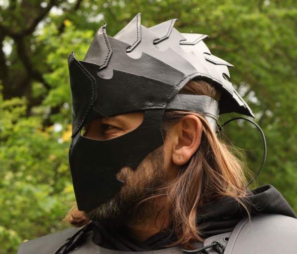 Assassin Helmet - Black order online with larp-fashion.co.uk