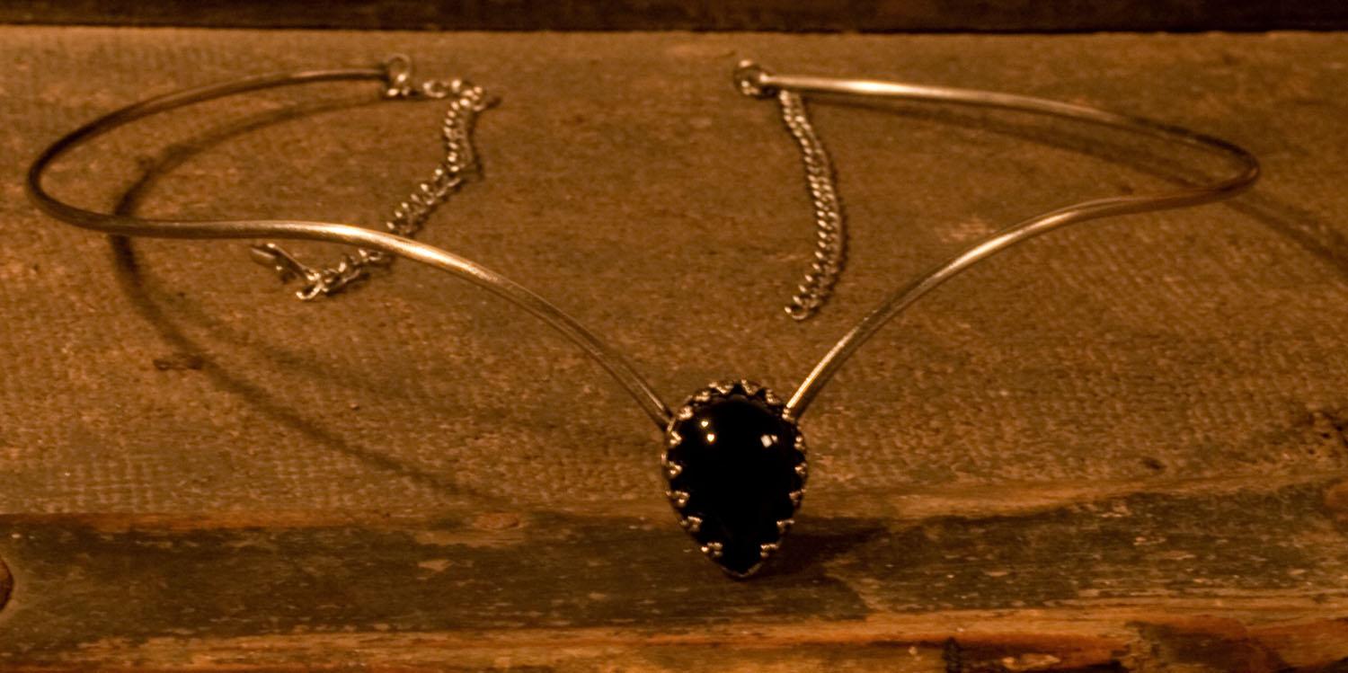 Tiara Drop of Simplicity order online with larp-fashion.co.uk